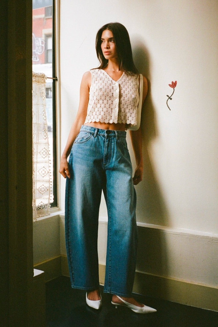 Gigi Barrel Jean – Hazel Grey Boutique